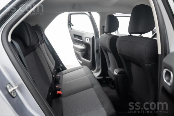 Pelēks Citroen C4 Cactus 2019 Tallina, ar dzinēja tilpumu 1.50 L un nobraukumu 72 tūkst. km par 9998 €, foto 9 vietnē AUTOMOTO.COM.LV