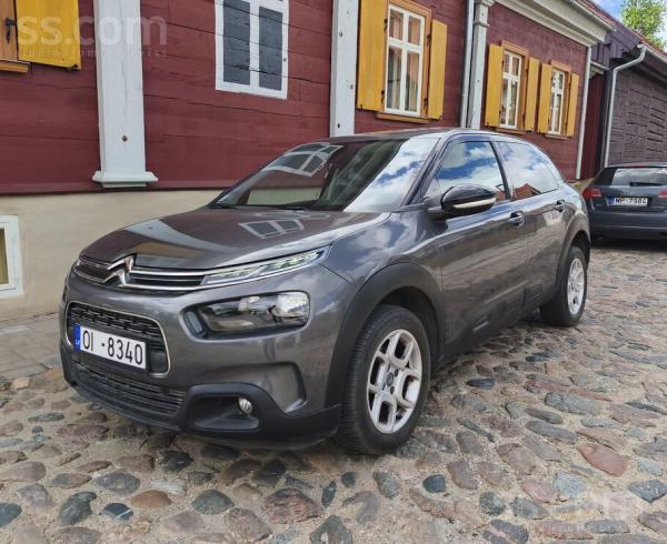 Grey Citroen C4 Cactus 2019 in Jelgava, with an engine capacity of 1.20 L and mileage of 0 thousand km for 6990 €, photo 1 on AUTOMOTO.COM.LV