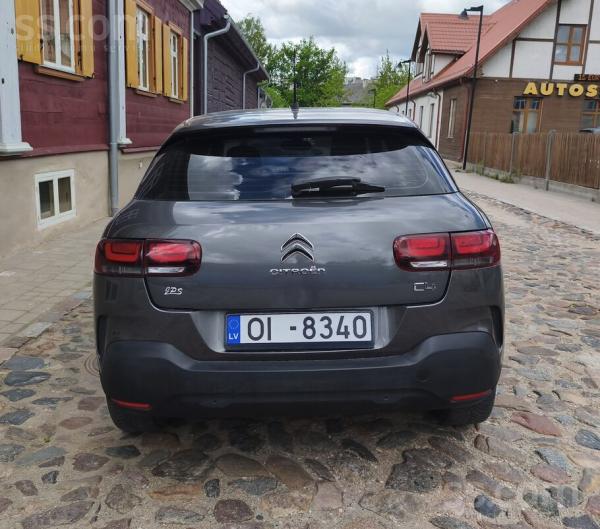 Grey Citroen C4 Cactus 2019 in Jelgava, with an engine capacity of 1.20 L and mileage of 0 thousand km for 6990 €, photo 6 on AUTOMOTO.COM.LV