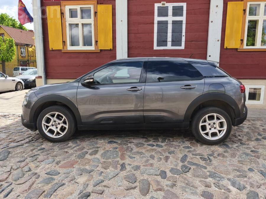 Pelēks Citroen C4 Cactus 2019 Jelgava, ar dzinēja tilpumu 1.20 L un nobraukumu 0 tūkst. km par 6990 €, foto 9 vietnē AUTOMOTO.COM.LV