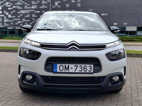 Серый Ситроен C4 Кактус 2019 в Елгава, объемом двигателя 1.20 л и пробегом 189 тыс. км за 7990 €, фото 5 на AUTOMOTO.COM.LV