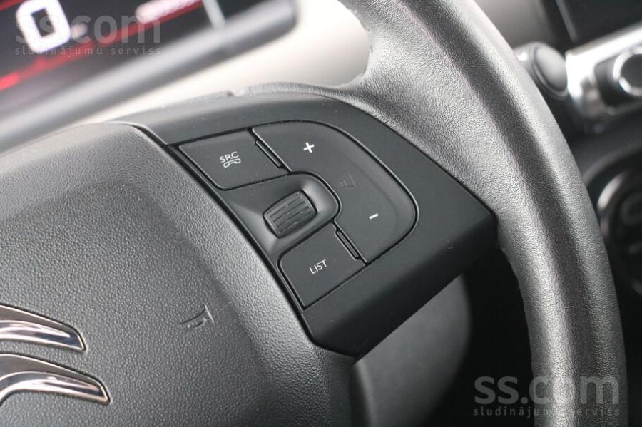 Pelēks Citroen C4 Cactus 2019 Tukums, ar dzinēja tilpumu 1.20 L un nobraukumu 84 tūkst. km par 8889 €, foto 25 vietnē AUTOMOTO.COM.LV