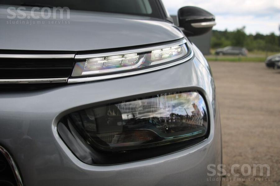 Pelēks Citroen C4 Cactus 2019 Tukums, ar dzinēja tilpumu 1.20 L un nobraukumu 84 tūkst. km par 8889 €, foto 32 vietnē AUTOMOTO.COM.LV
