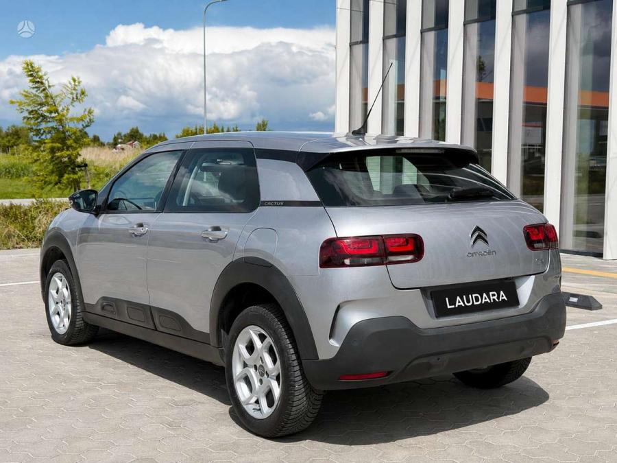 Pelēks Citroen C4 Cactus 2019 Viļņa, ar dzinēja tilpumu 1.20 L un nobraukumu 146 tūkst. km par 6800 €, foto 4 vietnē AUTOMOTO.COM.LV