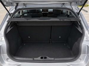 Pelēks Citroen C4 Cactus 2019 Viļņa, ar dzinēja tilpumu 1.20 L un nobraukumu 146 tūkst. km par 6800 €, foto 6 vietnē AUTOMOTO.COM.LV