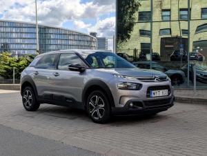 Grey Citroen C4 Cactus 2020 in Vilnius, with an engine capacity of 1.50 L and mileage of 205 thousand km for 7300 €, photo 3 on AUTOMOTO.COM.LV