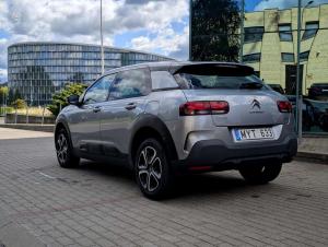 Grey Citroen C4 Cactus 2020 in Vilnius, with an engine capacity of 1.50 L and mileage of 205 thousand km for 7300 €, photo 8 on AUTOMOTO.COM.LV