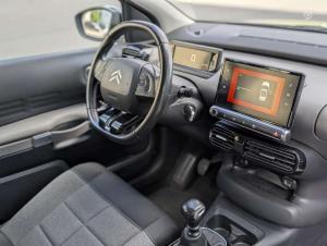 Grey Citroen C4 Cactus 2020 in Vilnius, with an engine capacity of 1.50 L and mileage of 205 thousand km for 7300 €, photo 9 on AUTOMOTO.COM.LV