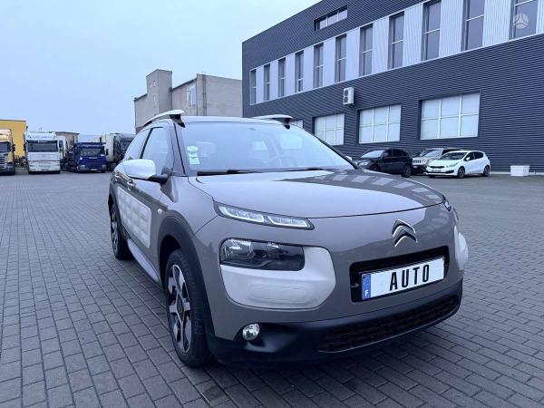 Grey Citroen C4 Cactus 2014 in Taurage, with an engine capacity of 1.56 L and mileage of 167 thousand km for 5999 €, photo 1 on AUTOMOTO.COM.LV