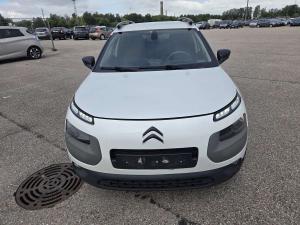 Pelēks Citroen C4 Cactus 2014 Marijampole, ar dzinēja tilpumu 1.20 L un nobraukumu 165 tūkst. km par 1950 €, foto 4 vietnē AUTOMOTO.COM.LV