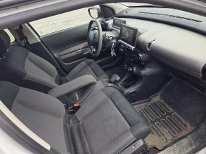 Pelēks Citroen C4 Cactus 2014 Marijampole, ar dzinēja tilpumu 1.20 L un nobraukumu 165 tūkst. km par 1950 €, foto 12 vietnē AUTOMOTO.COM.LV