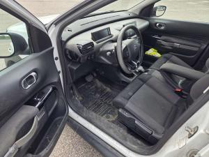 Pelēks Citroen C4 Cactus 2014 Marijampole, ar dzinēja tilpumu 1.20 L un nobraukumu 165 tūkst. km par 1950 €, foto 16 vietnē AUTOMOTO.COM.LV