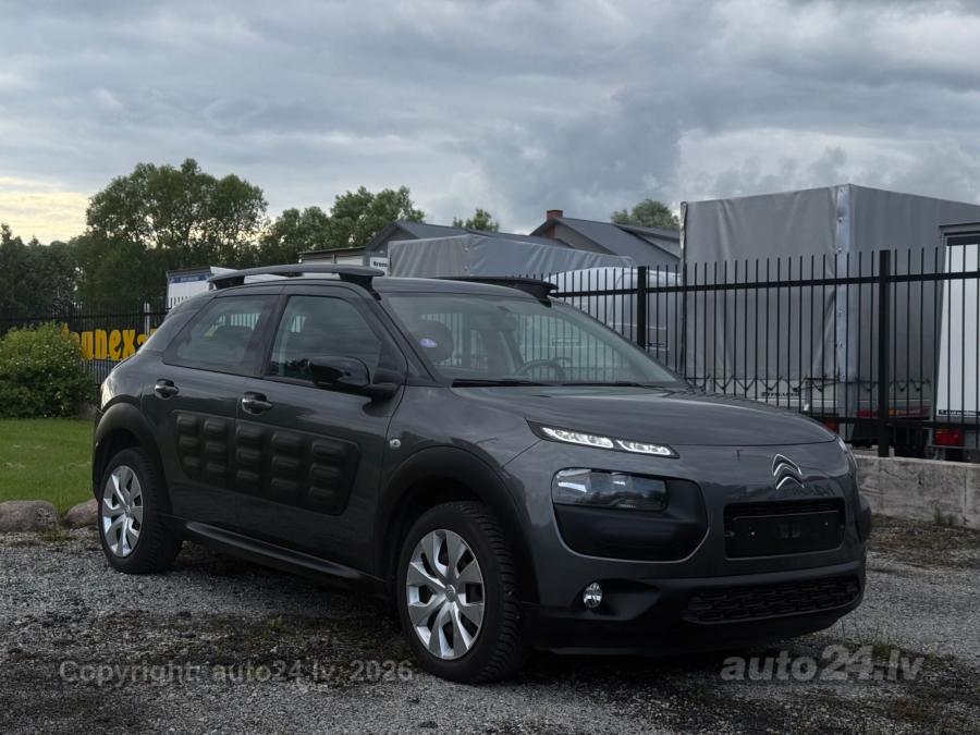 Pelēks Citroen C4 Cactus 2014 Pērnava, ar dzinēja tilpumu 1.20 L un nobraukumu 187 tūkst. km par 6490 €, foto 1 vietnē AUTOMOTO.COM.LV