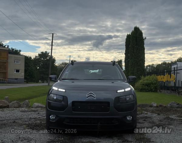 Grey Citroen C4 Cactus 2014 in Parnu, with an engine capacity of 1.20 L and mileage of 187 thousand km for 6490 €, photo 2 on AUTOMOTO.COM.LV