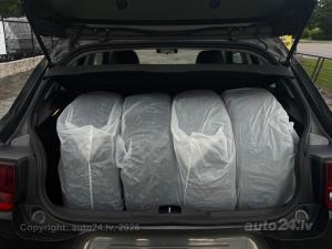Pelēks Citroen C4 Cactus 2014 Pērnava, ar dzinēja tilpumu 1.20 L un nobraukumu 187 tūkst. km par 6490 €, foto 8 vietnē AUTOMOTO.COM.LV