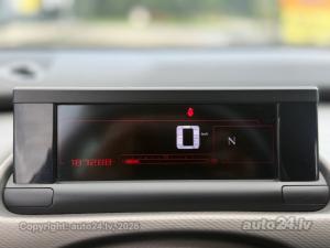 Pelēks Citroen C4 Cactus 2014 Pērnava, ar dzinēja tilpumu 1.20 L un nobraukumu 187 tūkst. km par 6490 €, foto 12 vietnē AUTOMOTO.COM.LV