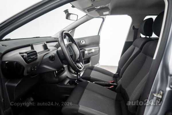 Grey Citroen C4 Cactus 2019 in Tallinn, with an engine capacity of 1.50 L and mileage of 72 thousand km for 10999 €, photo 7 on AUTOMOTO.COM.LV