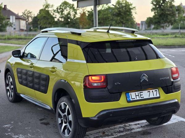 Citroen C4 Cactus 2014 in Radviliskis, with an engine capacity of 1.56 L and mileage of 200 thousand km for 4300 €, photo 8 on AUTOMOTO.COM.LV