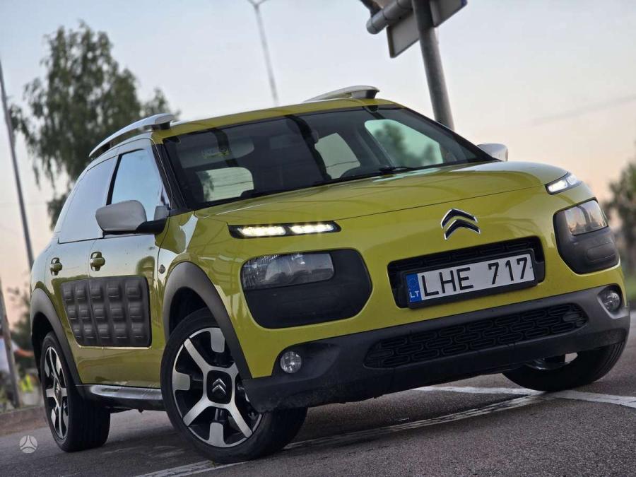 Citroen C4 Cactus 2014 in Radviliskis, with an engine capacity of 1.56 L and mileage of 200 thousand km for 4250 €, photo 5 on AUTOMOTO.COM.LV