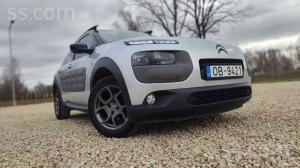 Citroen C4 Cactus 2015 in Jelgava, with an engine capacity of 1.20 L and mileage of 0 thousand km for 8450 €, photo 3 on AUTOMOTO.COM.LV