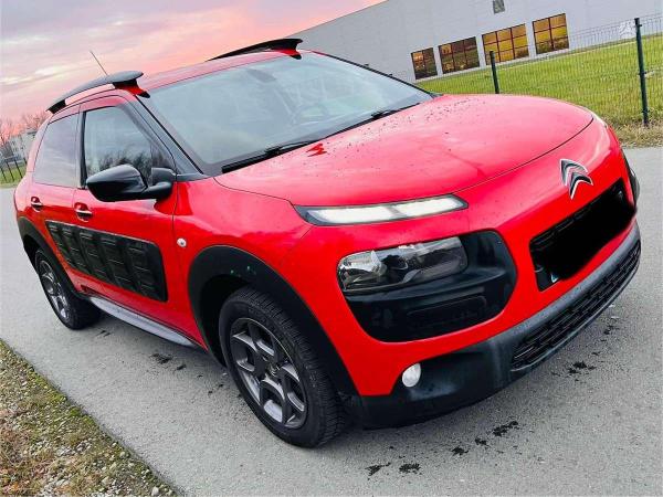 Citroen C4 Cactus 2015 in Siauliai, with an engine capacity of 1.60 L and mileage of 250 thousand km for 5350 €, photo 1 on AUTOMOTO.COM.LV
