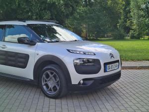 Ситроен C4 Кактус 2015 в Таураге, объемом двигателя 1.20 л и пробегом 167 тыс. км за 4600 €, фото 3 на AUTOMOTO.COM.LV