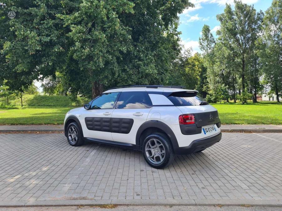 Ситроен C4 Кактус 2015 в Таураге, объемом двигателя 1.20 л и пробегом 167 тыс. км за 4600 €, фото 6 на AUTOMOTO.COM.LV