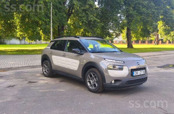 Citroen C4 Cactus 2015 Jelgava, ar dzinēja tilpumu 1.20 L un nobraukumu 253 tūkst. km par 5700 €, foto 1 vietnē AUTOMOTO.COM.LV