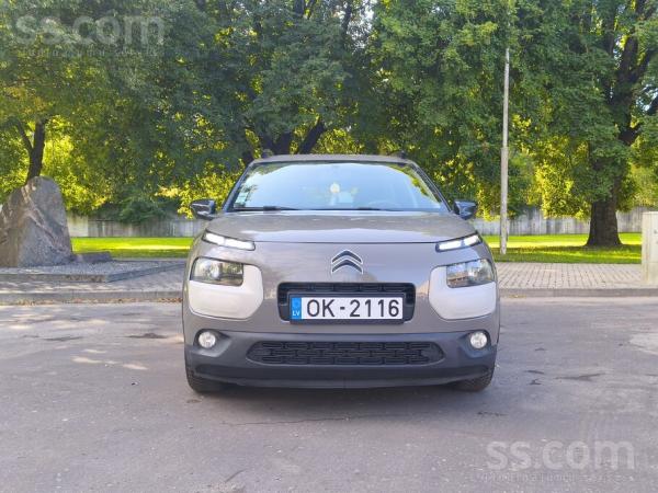 Citroen C4 Cactus 2015 Jelgava, ar dzinēja tilpumu 1.20 L un nobraukumu 253 tūkst. km par 5700 €, foto 3 vietnē AUTOMOTO.COM.LV