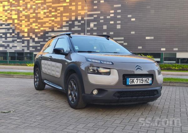Citroen C4 Cactus 2015 Jelgava, ar dzinēja tilpumu 1.20 L un nobraukumu 253 tūkst. km par 4700 €, foto 3 vietnē AUTOMOTO.COM.LV