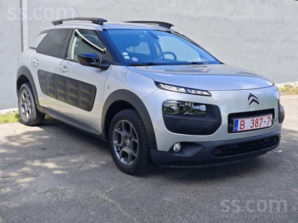 Citroen C4 Cactus 2016 Ogre, ar dzinēja tilpumu 1.20 L un nobraukumu 140 tūkst. km par 4575 €, foto 1 vietnē AUTOMOTO.COM.LV