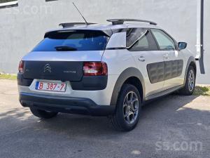 Citroen C4 Cactus 2016 Ogre, ar dzinēja tilpumu 1.20 L un nobraukumu 140 tūkst. km par 4575 €, foto 7 vietnē AUTOMOTO.COM.LV