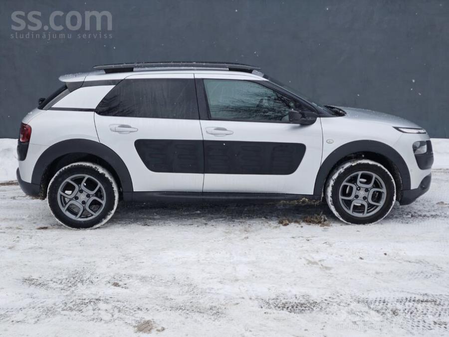 Citroen C4 Cactus 2016 Ogre, ar dzinēja tilpumu 1.20 L un nobraukumu 138 tūkst. km par 4995 €, foto 5 vietnē AUTOMOTO.COM.LV