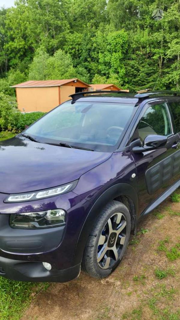 Citroen C4 Cactus 2016 Viļņa, ar dzinēja tilpumu 1.20 L un nobraukumu 124 tūkst. km par 5800 €, foto 2 vietnē AUTOMOTO.COM.LV
