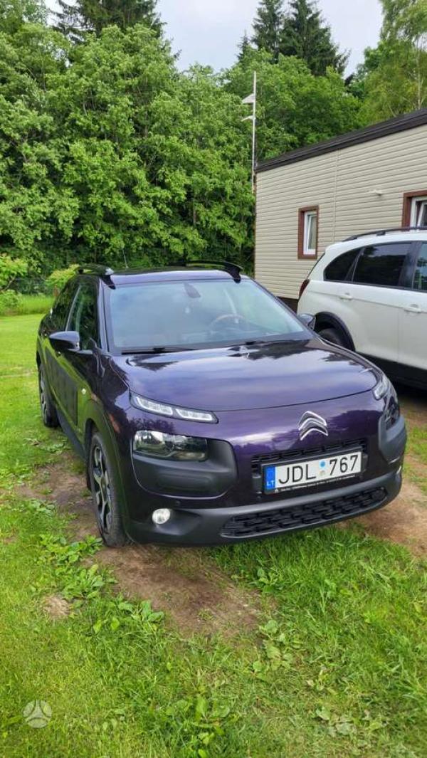 Citroen C4 Cactus 2016 Viļņa, ar dzinēja tilpumu 1.20 L un nobraukumu 124 tūkst. km par 5800 €, foto 4 vietnē AUTOMOTO.COM.LV