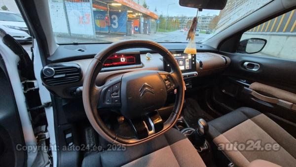 Citroen C4 Cactus 2017 Tallina, ar dzinēja tilpumu 1.20 L un nobraukumu 72 tūkst. km par 9399 €, foto 11 vietnē AUTOMOTO.COM.LV