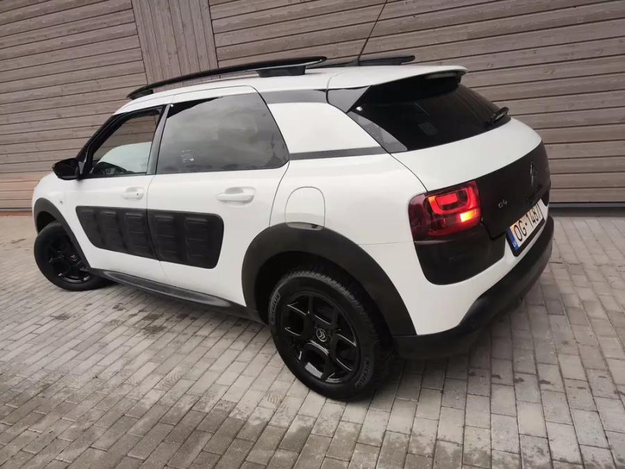 Citroen C4 Cactus 2017 Jelgava, ar dzinēja tilpumu 1.20 L un nobraukumu 153 tūkst. km par 6990 €, foto 30 vietnē AUTOMOTO.COM.LV