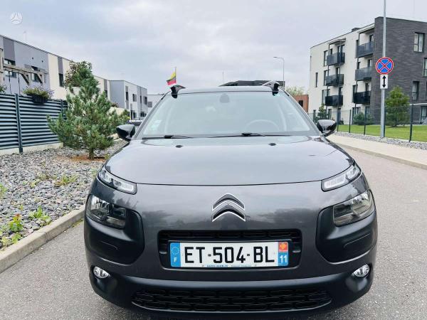 Citroen C4 Cactus 2018 in Kaunas, with an engine capacity of 1.20 L and mileage of 189 thousand km for 5100 €, photo 5 on AUTOMOTO.COM.LV