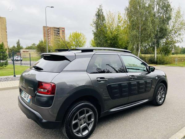 Citroen C4 Cactus 2018 in Kaunas, with an engine capacity of 1.20 L and mileage of 189 thousand km for 5100 €, photo 8 on AUTOMOTO.COM.LV