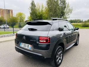 Citroen C4 Cactus 2018 in Kaunas, with an engine capacity of 1.20 L and mileage of 191 thousand km for 5100 €, photo 4 on AUTOMOTO.COM.LV