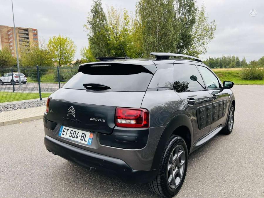 Citroen C4 Cactus 2018 in Kaunas, with an engine capacity of 1.20 L and mileage of 191 thousand km for 5100 €, photo 4 on AUTOMOTO.COM.LV