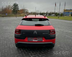 Red Citroen C4 Cactus 2015 in Telschi, with an engine capacity of 1.20 L and mileage of 193 thousand km for 4699 €, photo 5 on AUTOMOTO.COM.LV