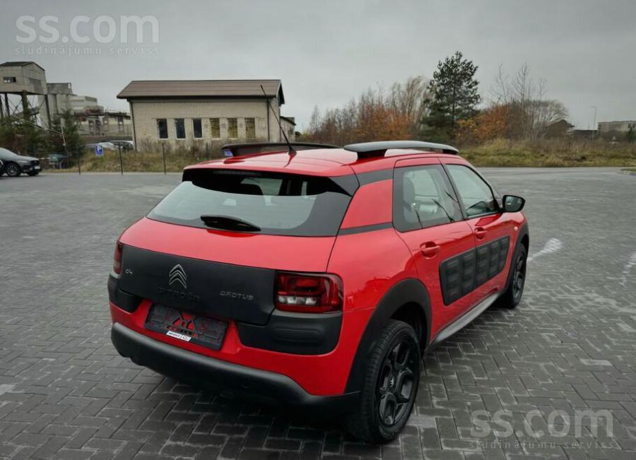 Red Citroen C4 Cactus 2015 in Telschi, with an engine capacity of 1.20 L and mileage of 193 thousand km for 4699 €, photo 6 on AUTOMOTO.COM.LV