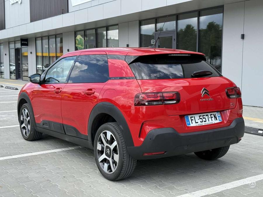 Sarkans Citroen C4 Cactus 2019 Viļņa, ar dzinēja tilpumu 1.20 L un nobraukumu 97 tūkst. km par 8500 €, foto 9 vietnē AUTOMOTO.COM.LV