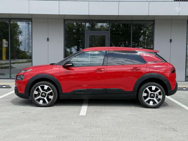 Красный Ситроен C4 Кактус 2019 в Вильнюс, объемом двигателя 1.20 л и пробегом 97 тыс. км за 8500 €, фото 9 на AUTOMOTO.COM.LV