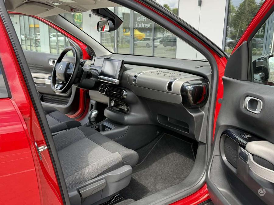 Sarkans Citroen C4 Cactus 2019 Viļņa, ar dzinēja tilpumu 1.20 L un nobraukumu 97 tūkst. km par 8500 €, foto 17 vietnē AUTOMOTO.COM.LV