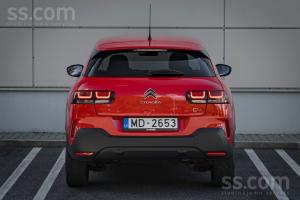 Sarkans Citroen C4 Cactus 2019 Rīga, ar dzinēja tilpumu 1.20 L un nobraukumu 133 tūkst. km par 7990 €, foto 6 vietnē AUTOMOTO.COM.LV