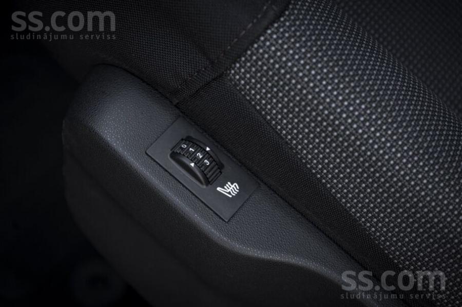 Sarkans Citroen C4 Cactus 2019 Rīga, ar dzinēja tilpumu 1.20 L un nobraukumu 133 tūkst. km par 7990 €, foto 11 vietnē AUTOMOTO.COM.LV