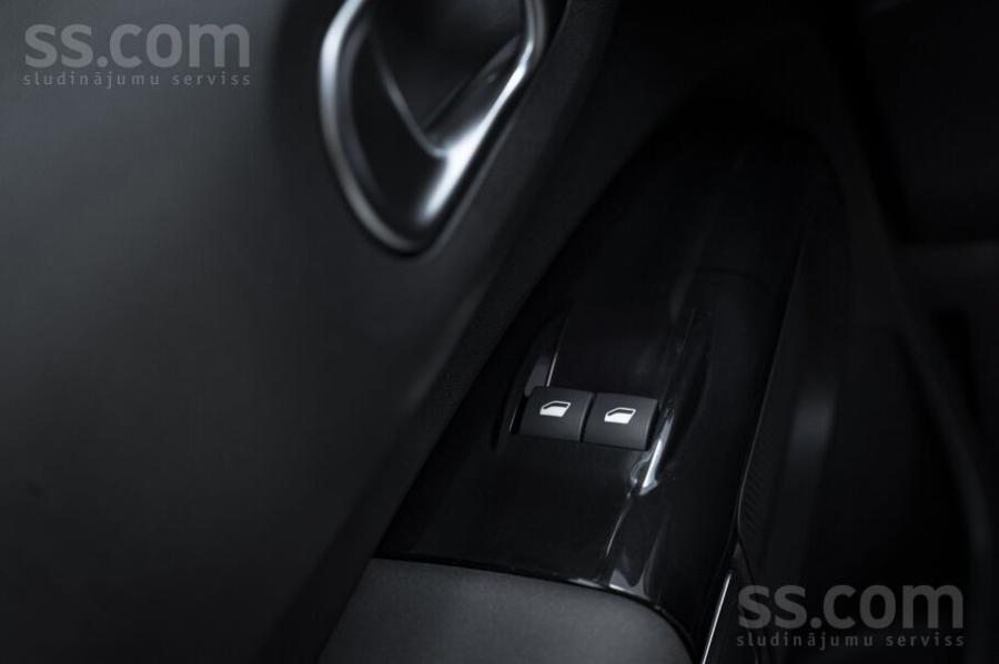 Sarkans Citroen C4 Cactus 2019 Rīga, ar dzinēja tilpumu 1.20 L un nobraukumu 133 tūkst. km par 7990 €, foto 16 vietnē AUTOMOTO.COM.LV
