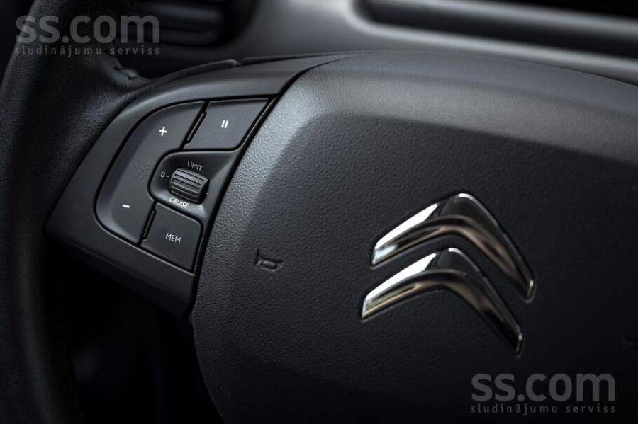 Sarkans Citroen C4 Cactus 2019 Rīga, ar dzinēja tilpumu 1.20 L un nobraukumu 133 tūkst. km par 7990 €, foto 21 vietnē AUTOMOTO.COM.LV
